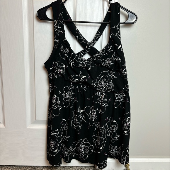 torrid | Tops | Torrid Strappy Floral Tank 2x Black White | Poshmark